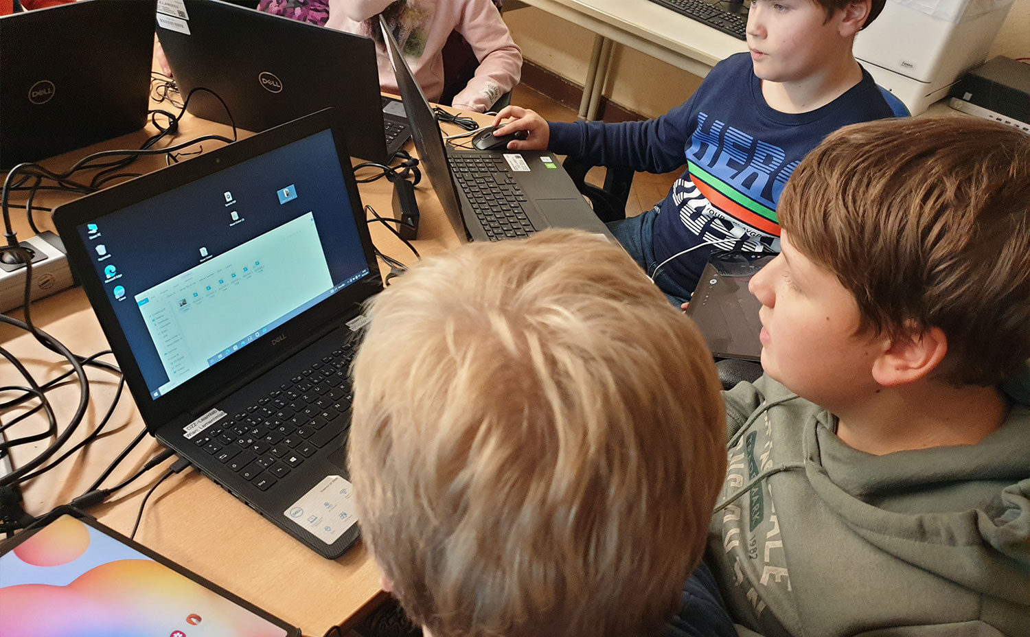 Was mit Medien?! » Fürst-Otto-Victor-Stiftung-Droyßig